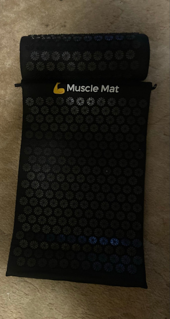 Muscle Mat Luxury Acupressure Mat with Pillow - RRP: $68.95 - Other ...