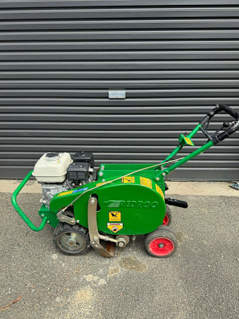 RED ROO TC350 TURF CUTTER - Garden Tools in Lilydale VIC | Gumtree ...