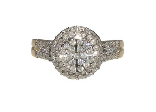 Ladies 9ct Yellow Gold Diamond Ring | Women's Jewellery | Gumtree ...