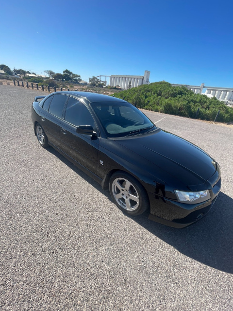 Holden Commodore VZ SV8 6 speed manual | Cars, Vans & Utes | Gumtree ...
