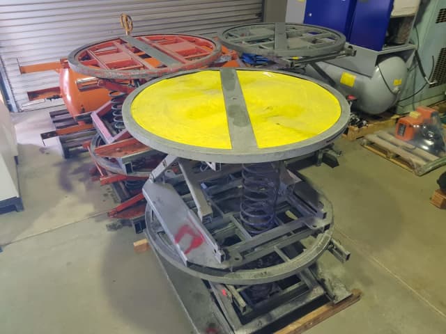 AUSSIE PALLET TURNTABLE LIFTER. ELECTRIC GANTRY CHAIN HOISTS 240v/415v ...
