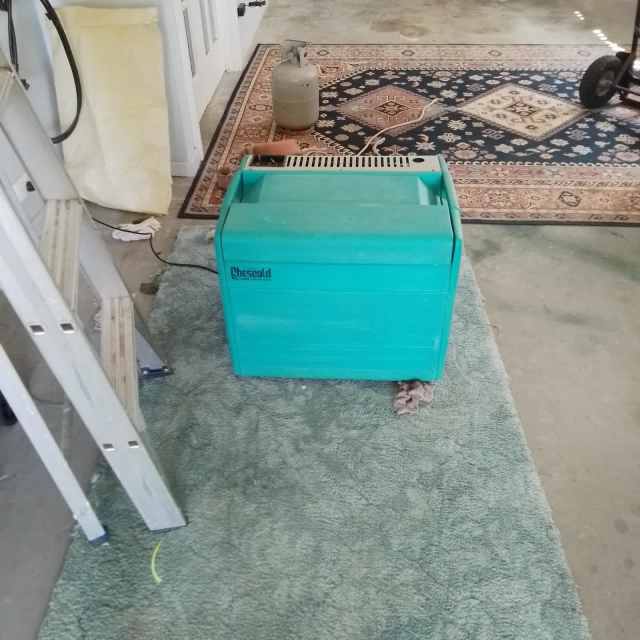 fridge ..3 way Chescold Explorer - Camping & Hiking in Preston Beach WA ...