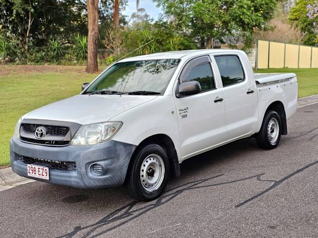 2010 TOYOTA HILUX WORKMATE*** 1 OWNER UTE WITH EXCELLENT SERVICE ...