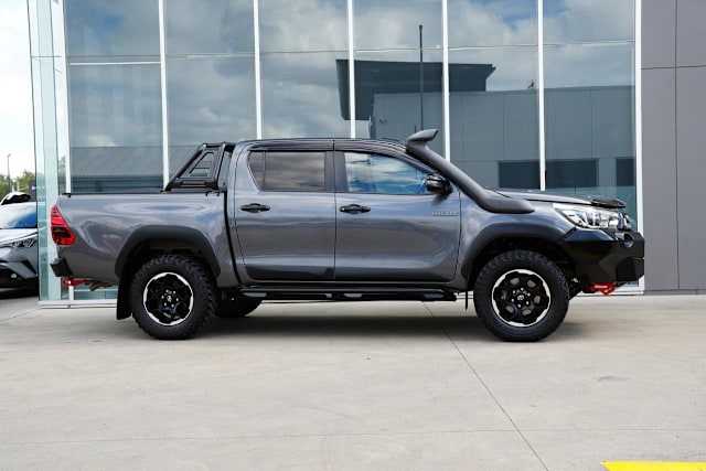 2019 Toyota Hilux 4x4 Graphite Automatic Dual Cab | Cars, Vans & Utes ...