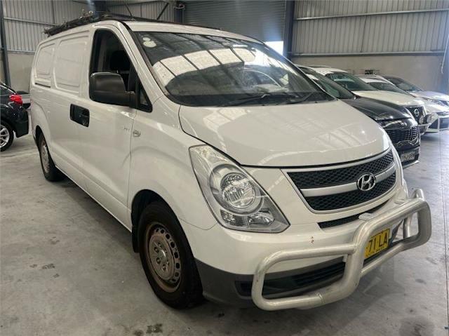 2014 Hyundai iLOAD TQ2-V MY14 White 5 Speed Automatic Van | Cars, Vans ...