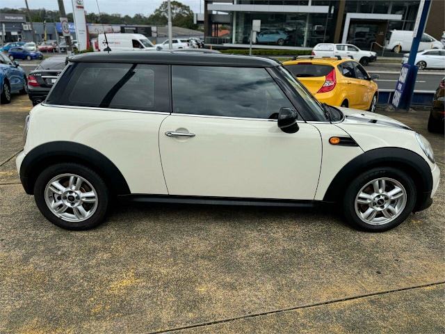 2010 Mini Hatch R56 LCI Cooper White 6 Speed Manual Hatchback | Cars ...