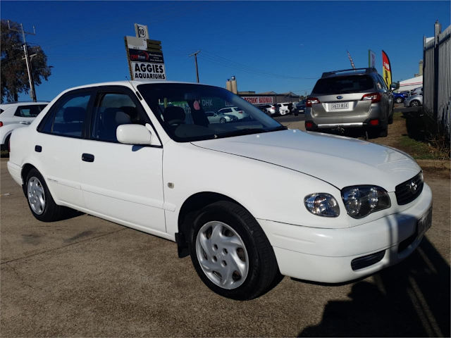 2001 Toyota Corolla AE112R Conquest White 4 Speed Automatic Sedan ...