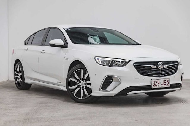 2018 Holden Commodore ZB RS White Steptronic Liftback | Cars, Vans ...