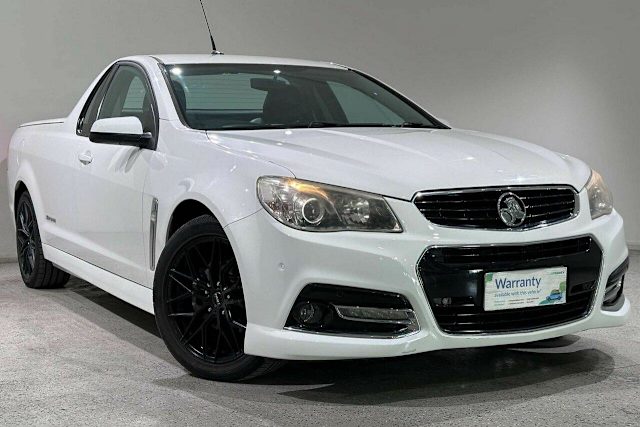 2015 Holden Ute VF MY15 SV6 Ute Storm White 6 Speed Sports Automatic ...