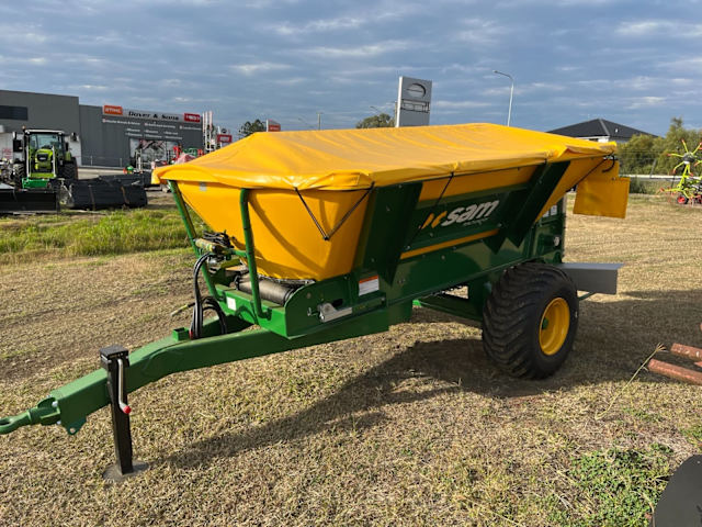 SAM 3.8 Tonne Belt Spreader | Farming Equipment | Gumtree Australia ...
