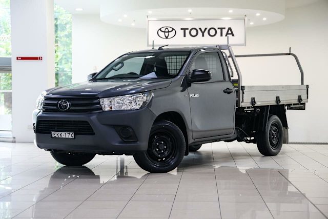 2020 Toyota Hilux TGN121R Workmate 4x2 Graphite 6 Speed Sports ...