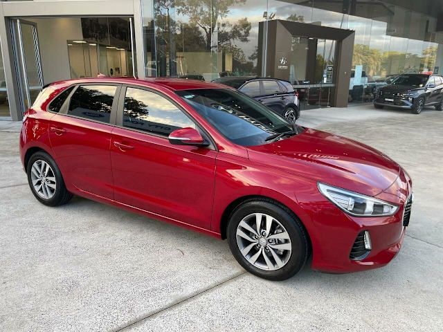 2020 Hyundai i30 PD2 MY20 Active Red 6 Speed Sports Automatic Hatchback ...