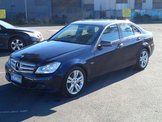 2011 Mercedes-Benz C200 W204 MY10 Upgrade CGI Elegance Blue 5 Speed ...