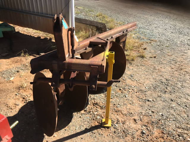 3PL International 4 furrow disc plough [71S] | Farming Equipment ...