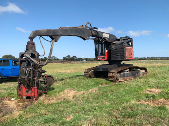 Valmet 425xl tree harvester | Other Farming Vehicles & Equipment ...