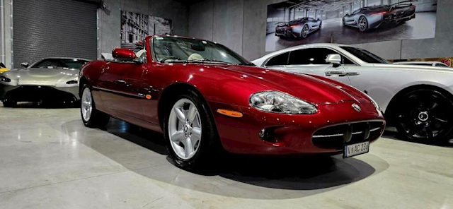 1998 Jaguar XK8 Classic Carnival Red 5 Speed Automatic Convertible ...