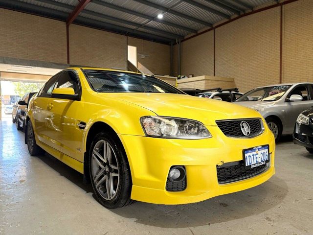 Holden Commodore SV6 VE II Yellow Automatic Sedan | Cars, Vans & Utes ...