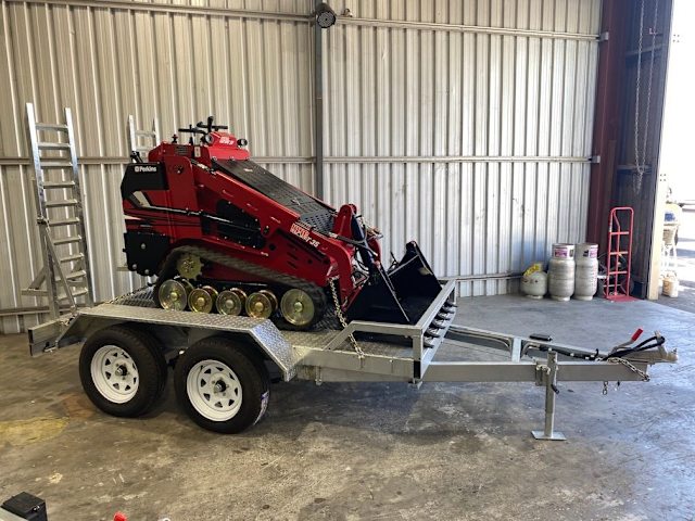 T35 Mini Loader + Trailer Package | Construction Equipment | Gumtree ...