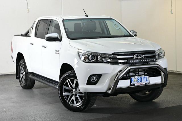 2017 Toyota Hilux GUN126R SR5 Double Cab Glacier White 6 Speed Sports ...