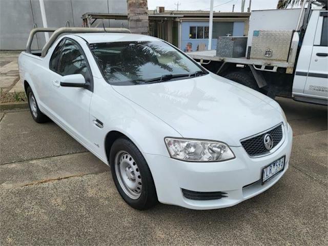 2011 Holden Ute VE II Omega White 6 Speed Sports Automatic Utility ...