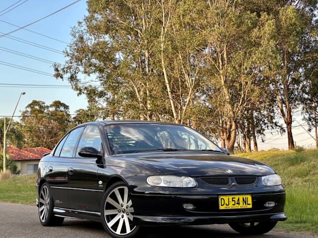 2000 Holden Commodore SS VTII V8 5.7L Black 4 Speed Automatic Sedan Log ...