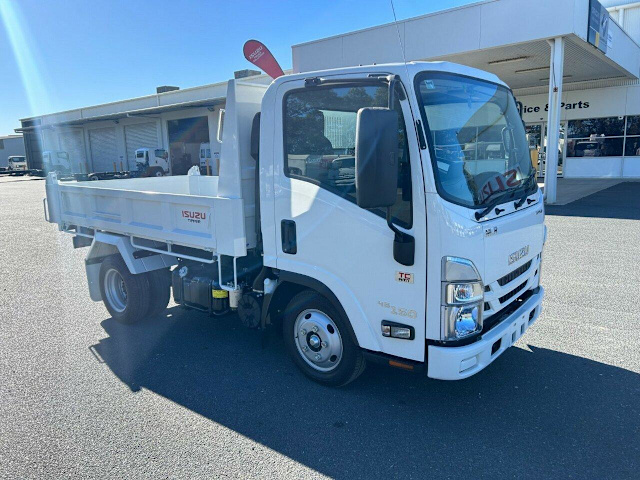 2024 Isuzu N Series N Series N Series Arctic White Tipper 3.0l | Trucks ...