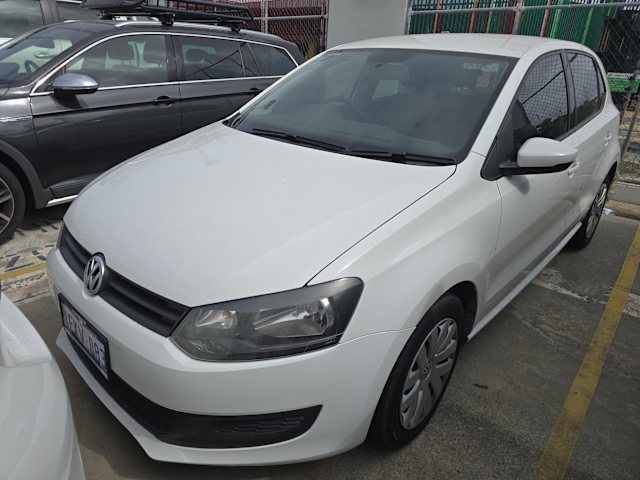 2013 Volkswagen Polo 6R MY13.5 Trendline White 5 Speed Manual Hatchback ...
