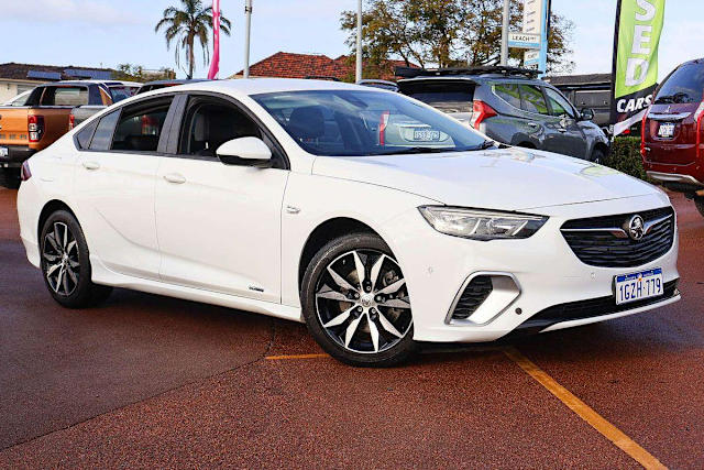 2020 Holden Commodore RS ZB | Cars, Vans & Utes | Gumtree Australia ...