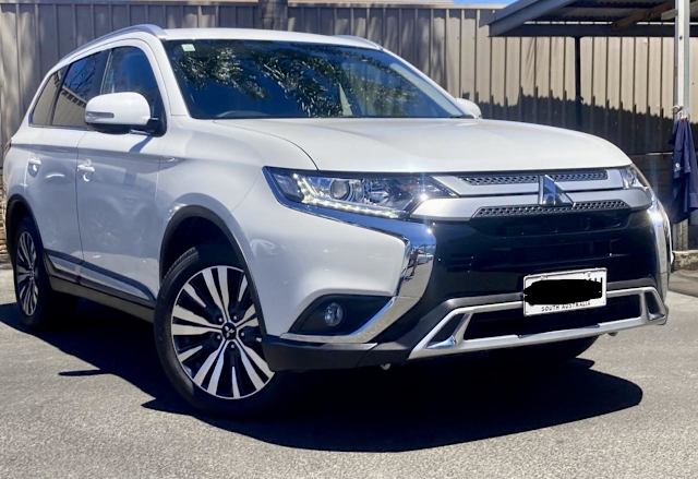 2020 Mitsubishi Outlander ZL MY21 LS 7 Seat (2WD) White 6 Speed CVT ...