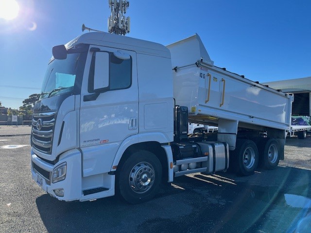 2021 HYUNDAI Xcient 520 6x4 Tipper Auto | Trucks | Gumtree Australia ...