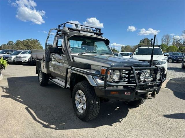 2006 Toyota Landcruiser HDJ79R RV Grey 5 Speed Manual Cab Chassis ...