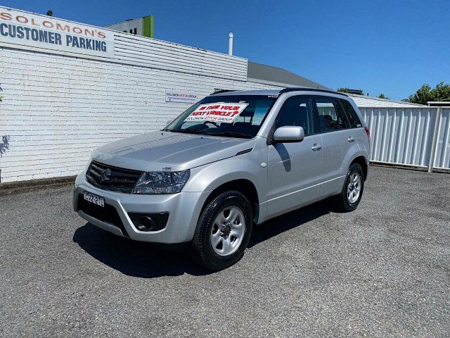2013 Suzuki Grand Vitara JB MY13 Urban Navigator Silky Silver 5 Speed ...