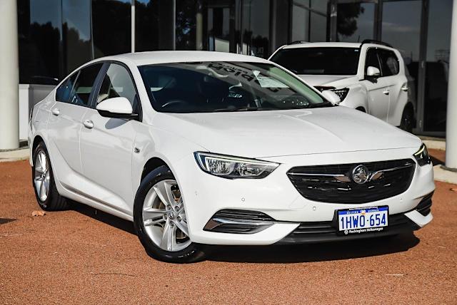 2018 Holden Commodore ZB MY19 LT Liftback White 9 Speed Sports ...