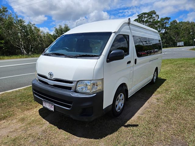 2010 TOYOTA HIACE COMMUTER WHEEL CHAIR LIFT | Cars, Vans & Utes ...