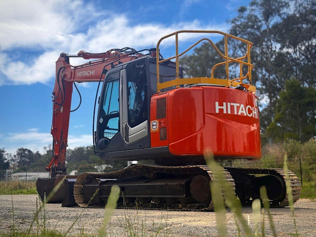 2017 HITACHI ZX135US EXCAVATOR BOBCAT SKID STEER LOADER CATERPILLAR ...