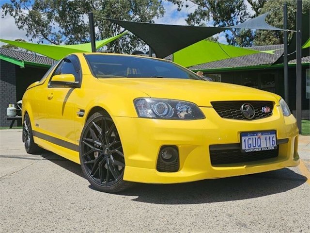 2010 Holden Commodore VE II SS-V Redline Edition Yellow 6 Speed ...