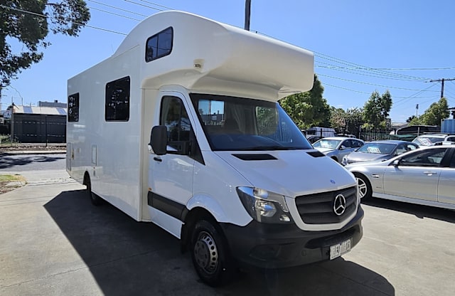 2015 MERCEDES-BENZ SPRINTER MOTORHOME AUTO TURBO DIESEL 6 SLEEPER ...