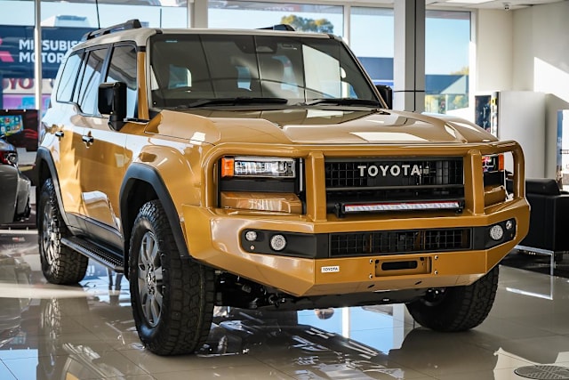 2024 Toyota Landcruiser Prado GDJ251R Altitude Tanami Taupe 8 Speed ...