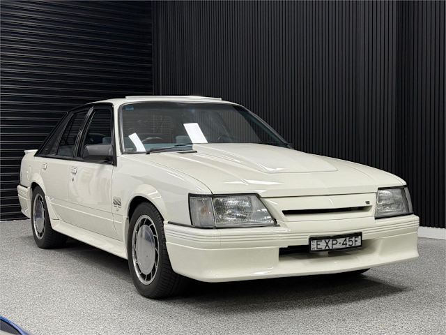 1985 Holden Commodore VK SS White 5 Speed Manual Sedan | Cars, Vans ...