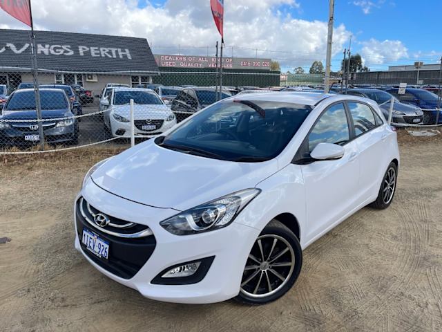 2014 HYUNDAI i30 SE GD MY14 5D HATCHBACK 1.8L INLINE 4 6 SP AUTOMATIC ...