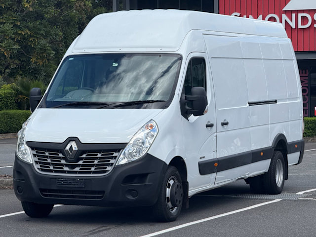 2015 Renault Master Extra Long Wheel Base (ELWB) - Auto - High Roof ...