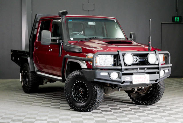 2020 Toyota Landcruiser VDJ79R GXL Double Cab Merlot Red 5 Speed Manual ...