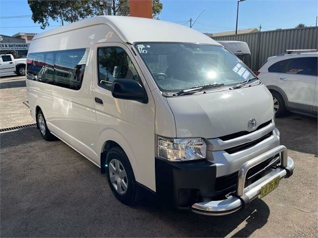 2018 Toyota HiAce KDH223R MY16 Commuter (12 Seats) White Bus | Trucks ...