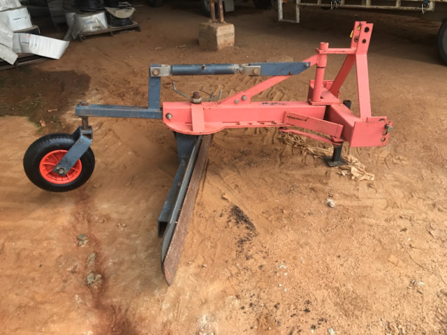 3PL HD DakenAg 6 foot 2 way grader blade [46] | Farming Equipment ...