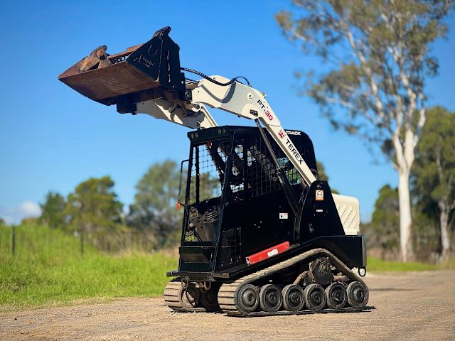 TEREX PT30 TIGHT ACCESS POSI TRACK TRACKED SKID STEER LOADER BOBCAT ...