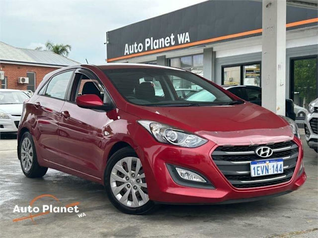 2015 Hyundai i30 GD3 Series 2 Active Red 6 Speed Automatic Hatchback ...