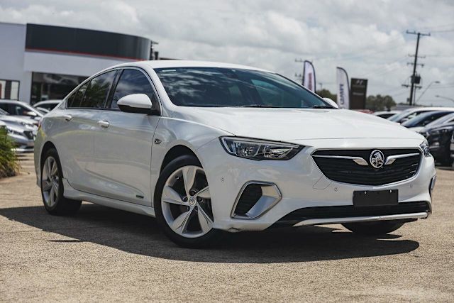 2018 Holden Commodore ZB MY18 RS-V Liftback AWD White 9 Speed Sports ...