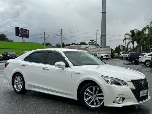 2014 Toyota Crown Athlete G Reborn Pink White Constant Variable Sedan ...