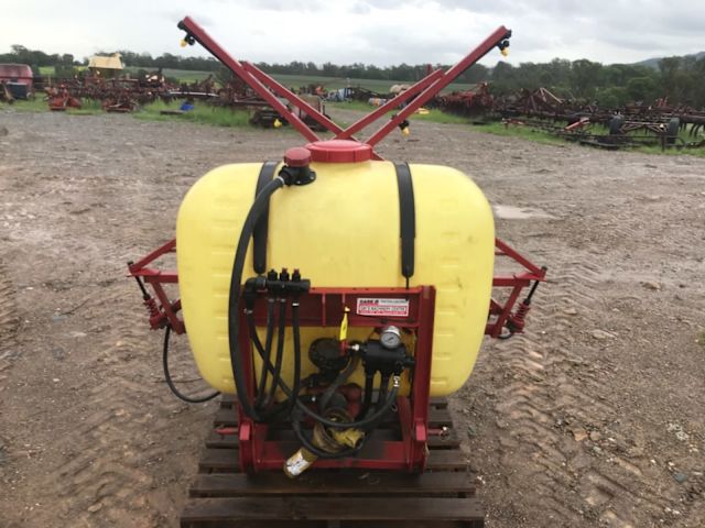 3PL Hardi 400 litre spray tank , folding boom , hose real & gun [668 ...