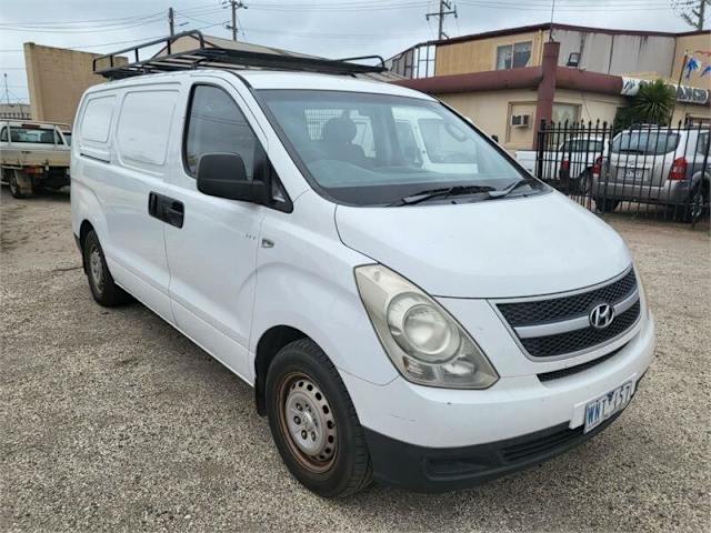 2008 Hyundai iLOAD TQ-V White 5 Speed Manual Van | Cars, Vans & Utes ...